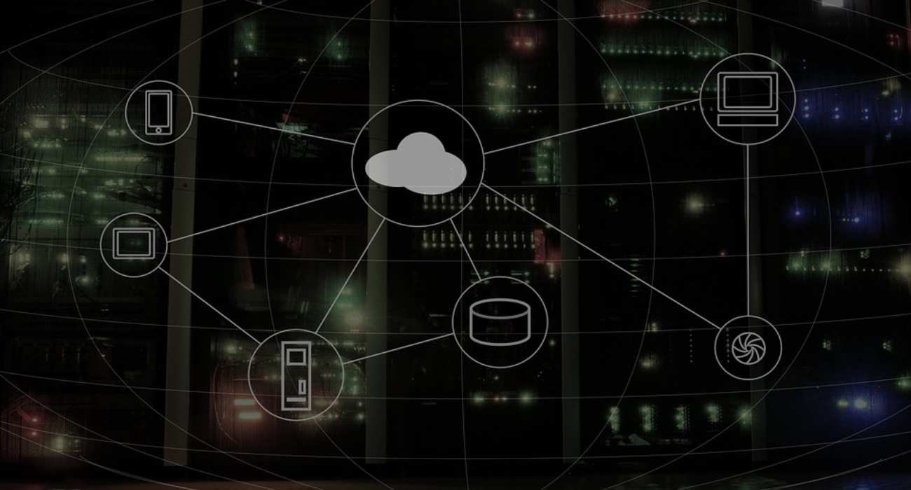 Cloud Computing: Pengertian, Jenis, dan Manfaatnya Cloud Computing: Pengertian, Jenis, dan Manfaatnya